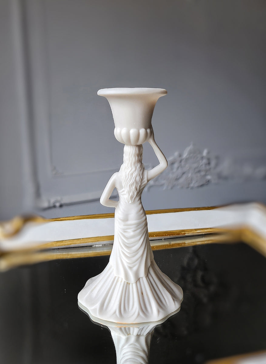 Statue Sphere Stand - White – Spades Crystals